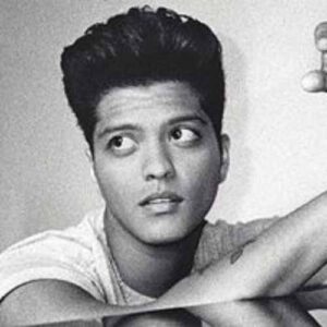 Bruno Mars Haircut - Latest Men's Haircuts and Hairstyles X