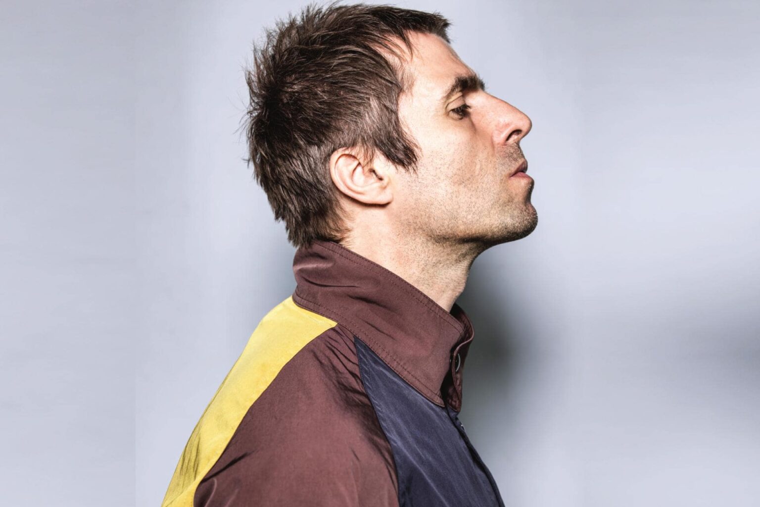 Liam Gallagher Haircuts - List of Hairstyles of English singer and ...