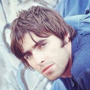 Liam Gallagher Haircuts - List of Hairstyles of English singer and ...