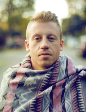 Macklemore Haircut [UPDATED 2023]- Men's Hairstyles & Haircuts X