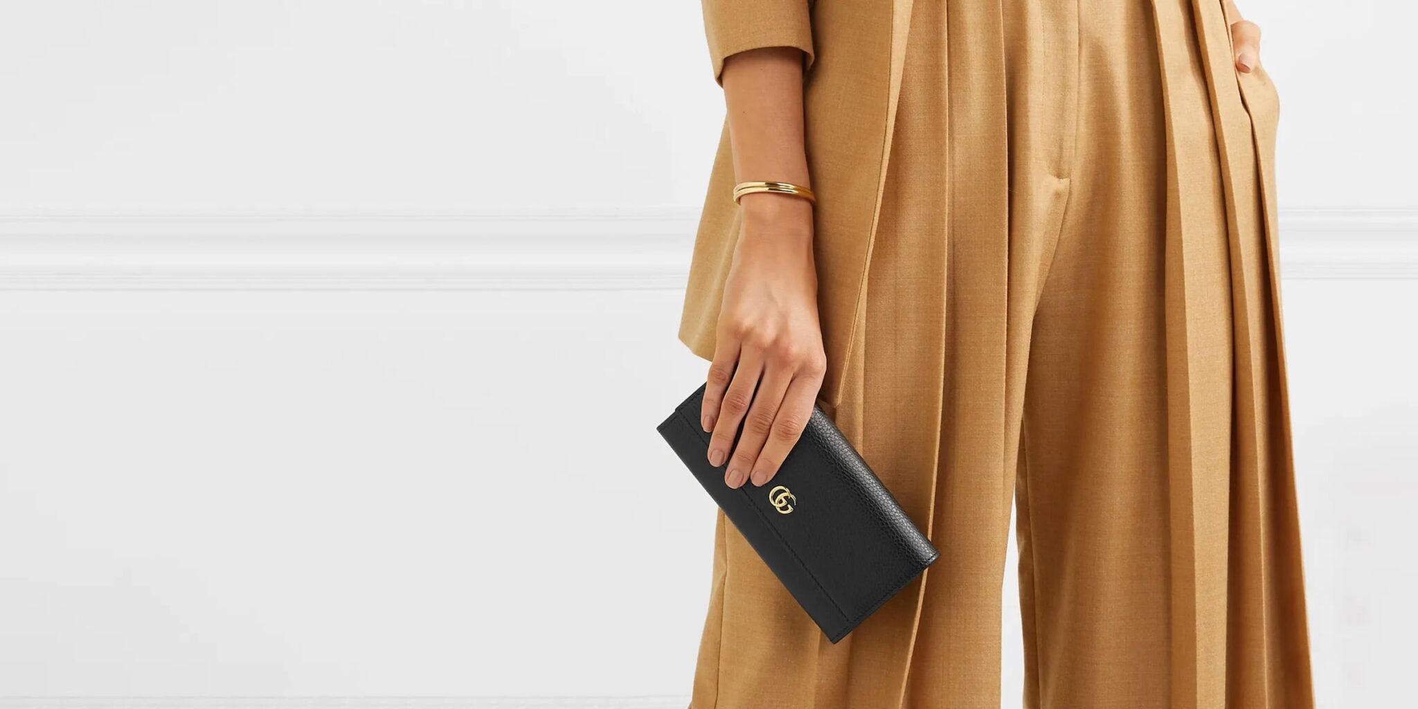 Mix and Match: 5 Tips for Pairing Women’s Leather Wallets With ...